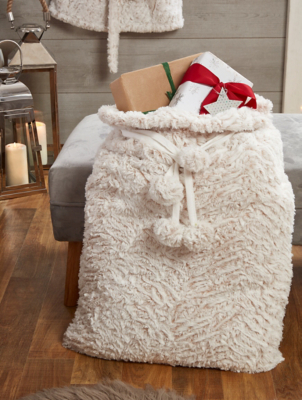 Sleepdown super cosy textured faux fur sack in Natural | Christmas ...