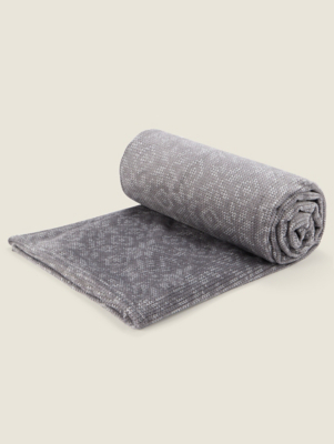 Grey Geo Skandi Super-Soft Throw | Home | George at ASDA