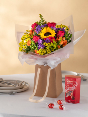 Fresh Flowers Mother's Day Special Mum Gift Bag(Delivery from 4th-10th ...