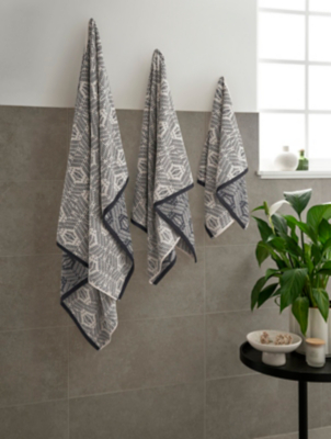Dash Geometric Bath Towel | Home | George at ASDA