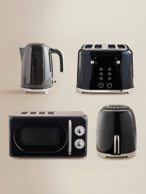 Black Retro Collection - Set of 4 | George at ASDA